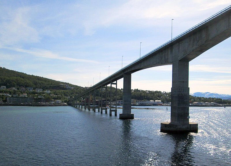 Aboard the Hurtigruten to Kirken